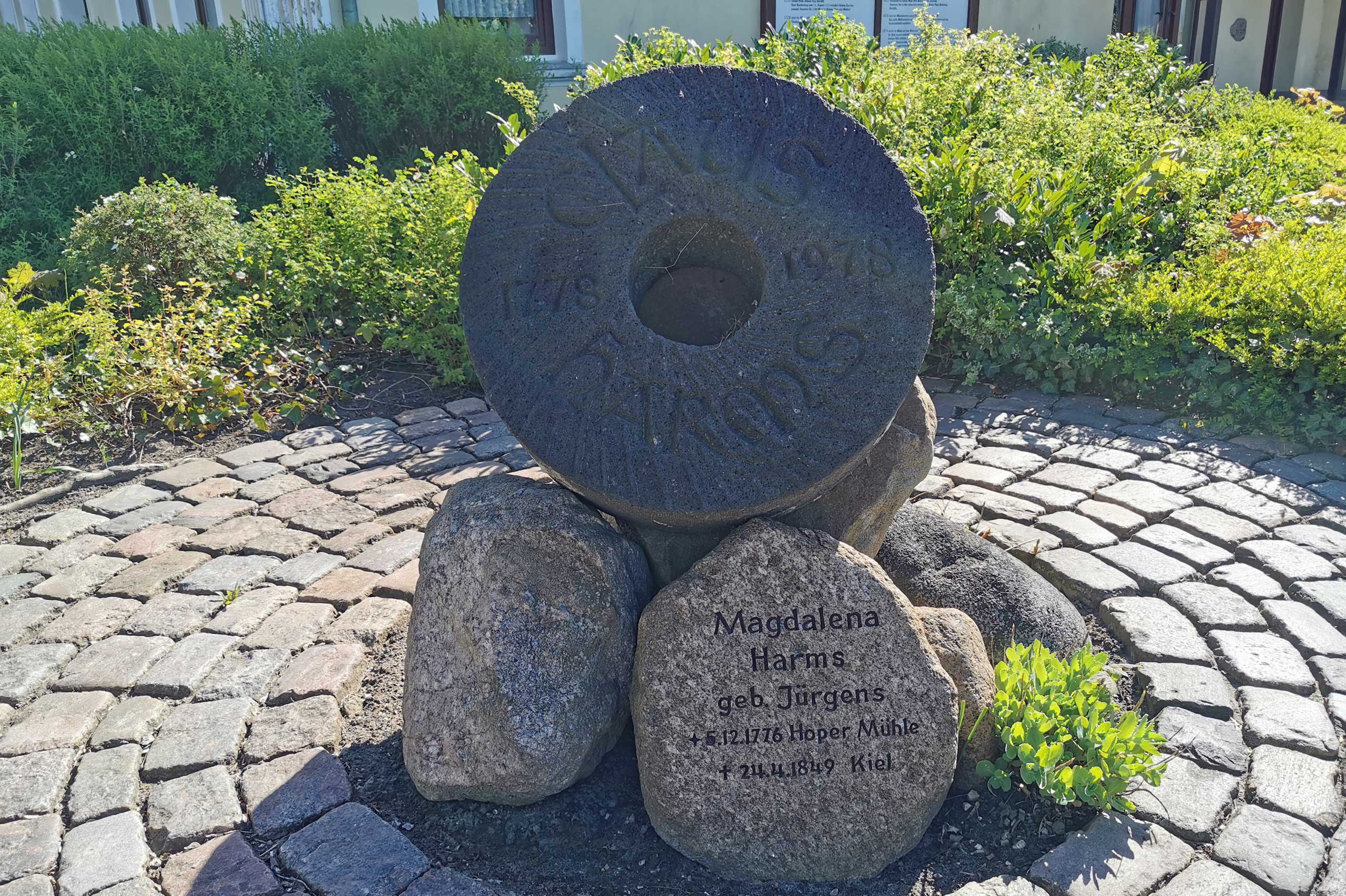 Claus-Harms-Stein | St. Michaelisdonn
