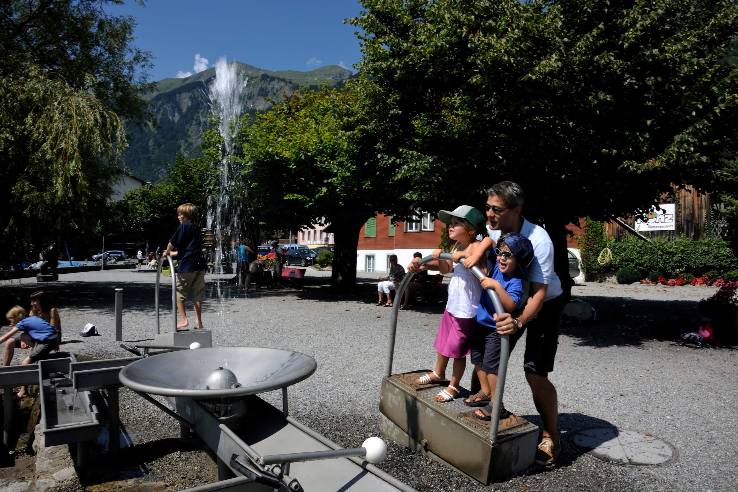 Water playground on the Lake Brienz promenade