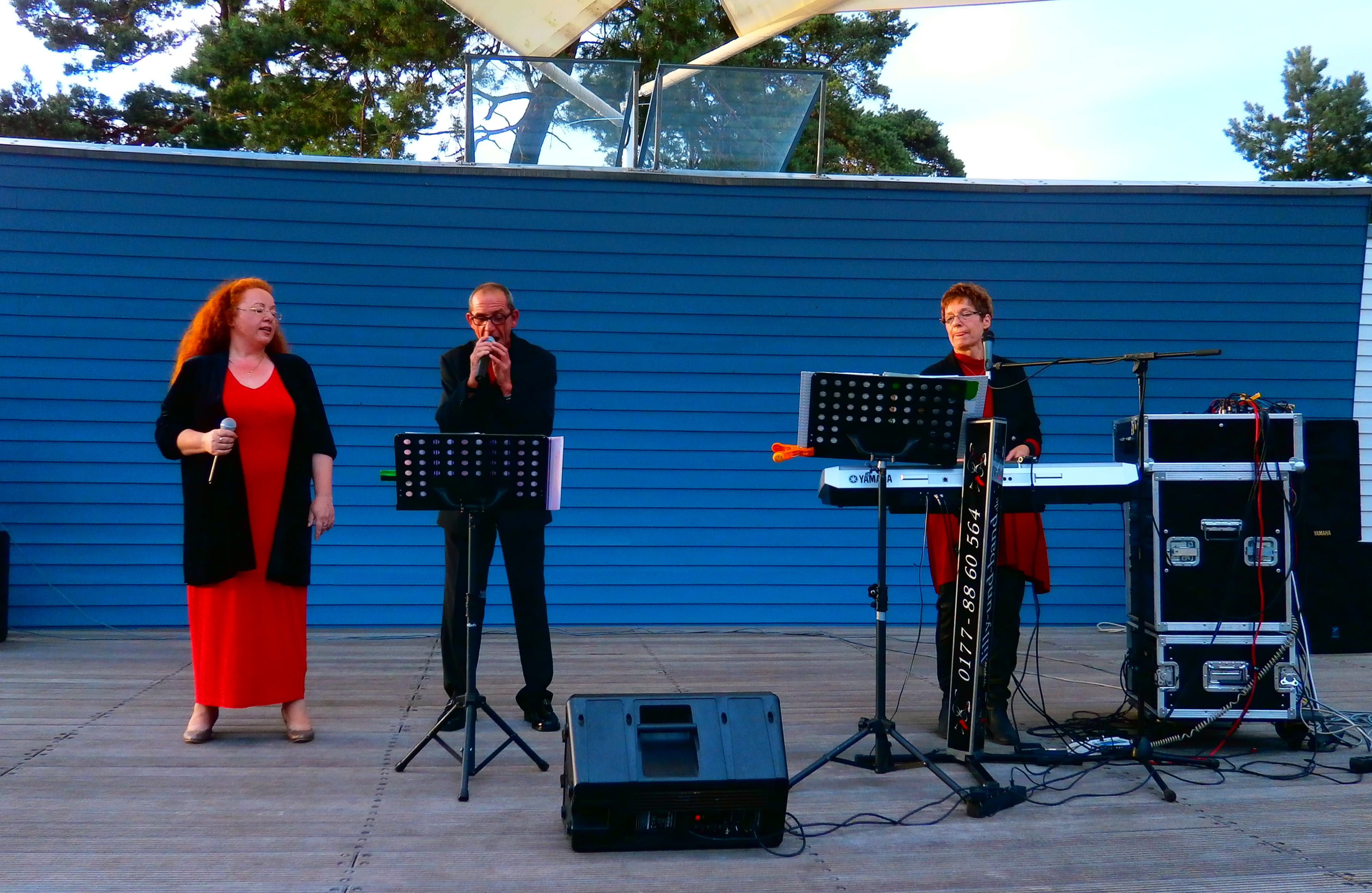 Concert with "Lilly & Co."