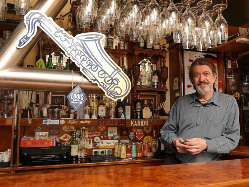 Blue Mojo (Biergarten im Frühling/Sommer)